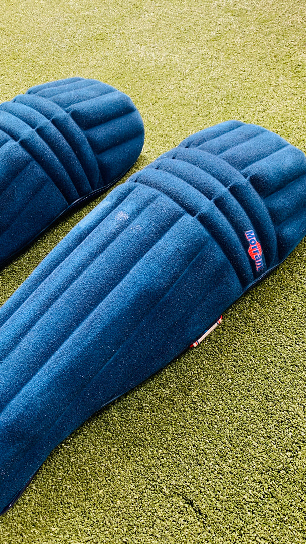 Morrant International ULTRALITE - Batting Pads – www.brewingcricket.com